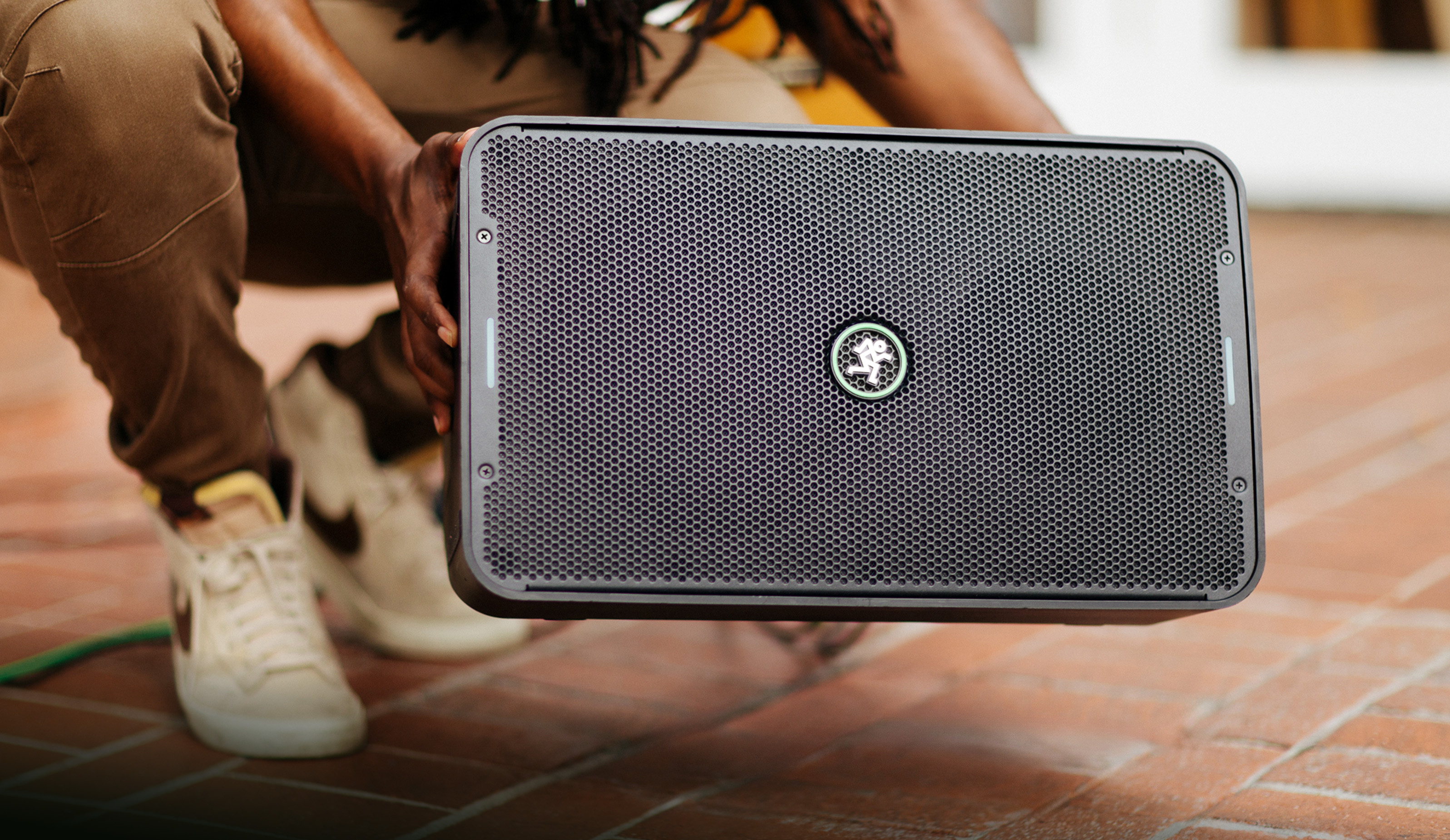 ShowBox | Live Sound | Battery Powered | MACKIE